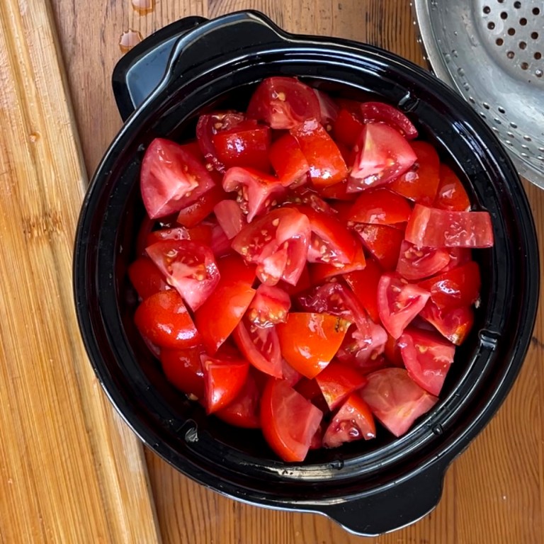 How to Make Tomato Purée from Fresh Tomatoes - Zero-Waste Chef