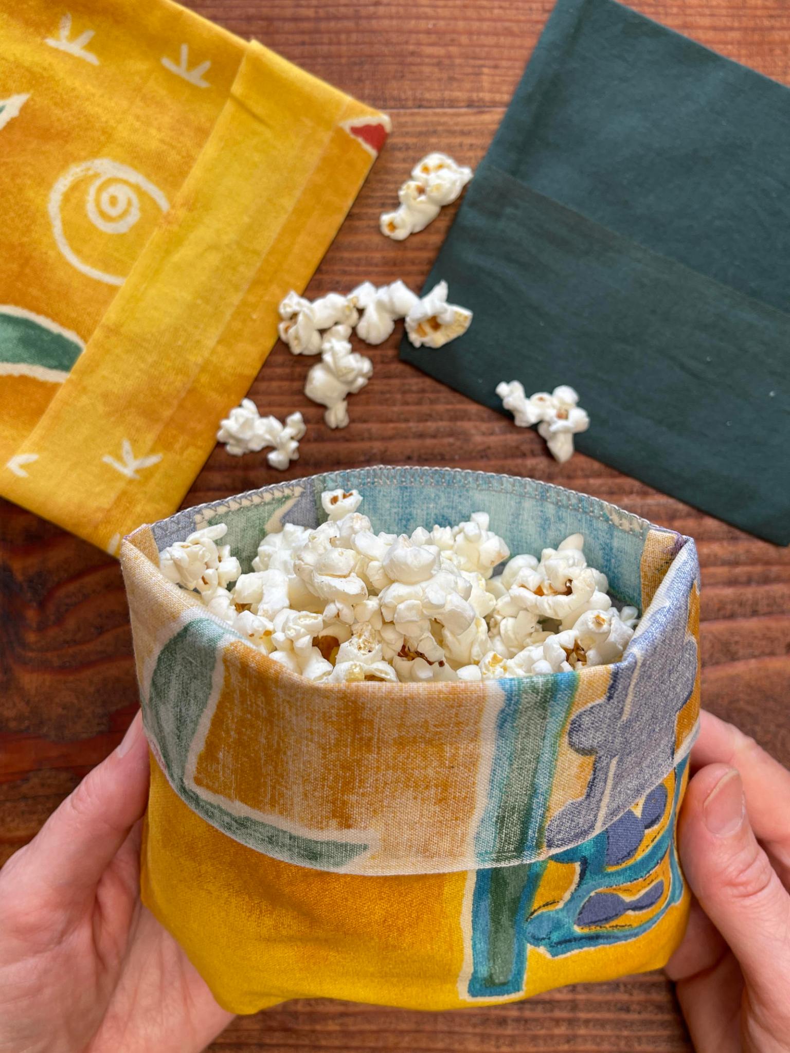 Plastic Free Reusable Snack Bags Made with Fabric Scraps - Zero-Waste Chef