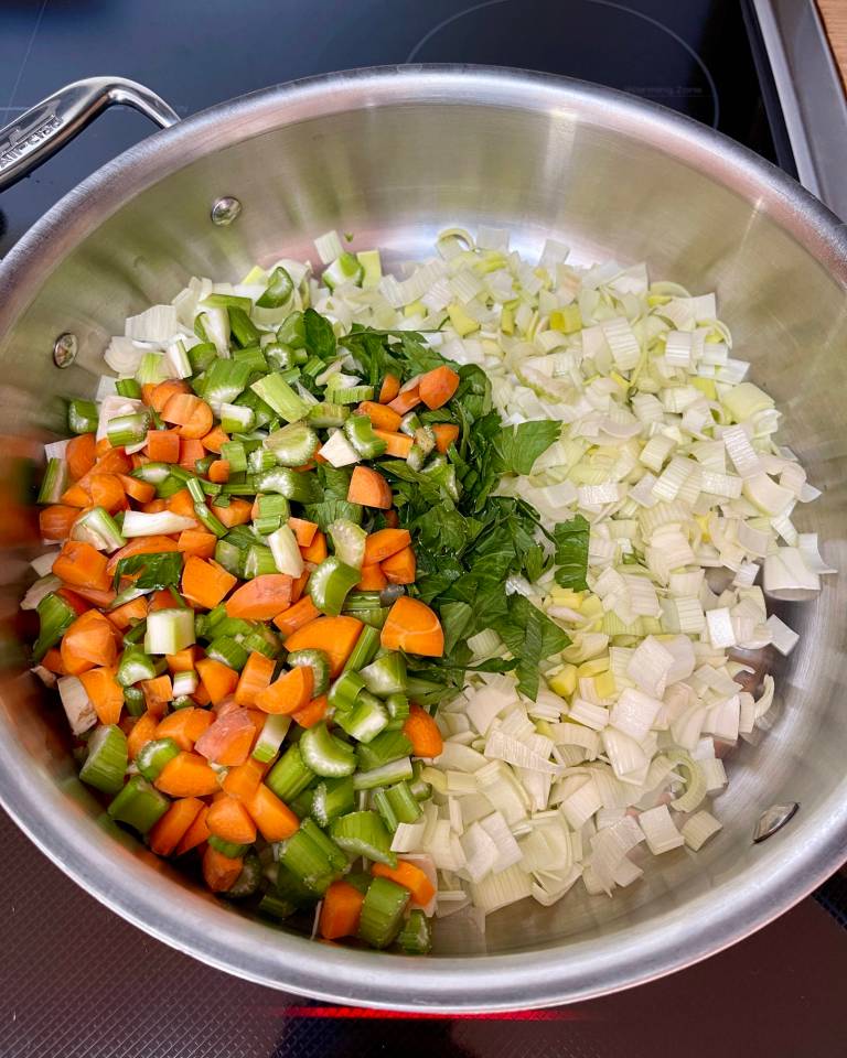 How to Make Concentrated Vegetable Base for Broth - Zero-Waste Chef