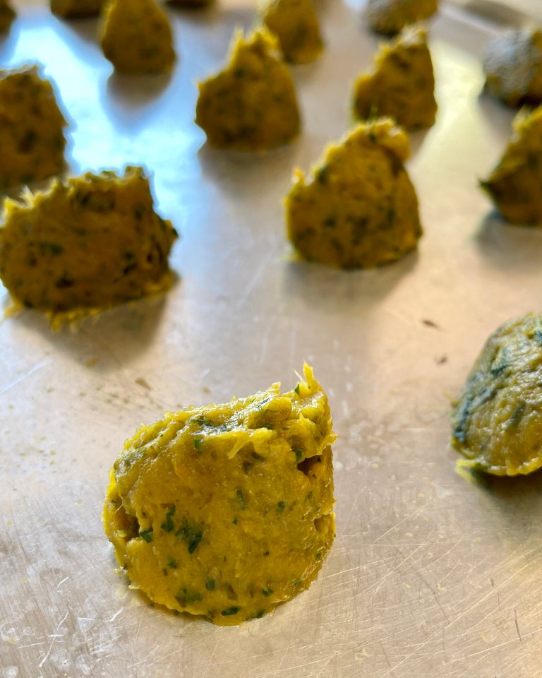 How to Make Concentrated Vegetable Base for Broth - Zero-Waste Chef